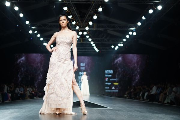 Spring 2026 Fashion Trends Explained: Runway to Real Life | Trend Vogue